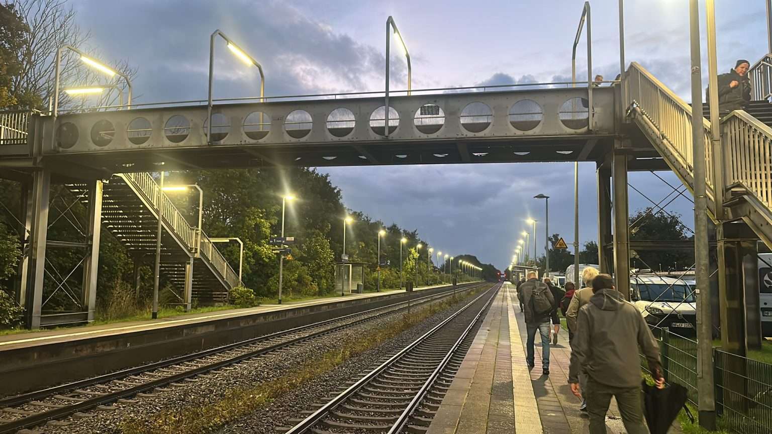 Chaos auf der Marschbahn: Pendler zwischen Niebüll und Sylt am Rande ...